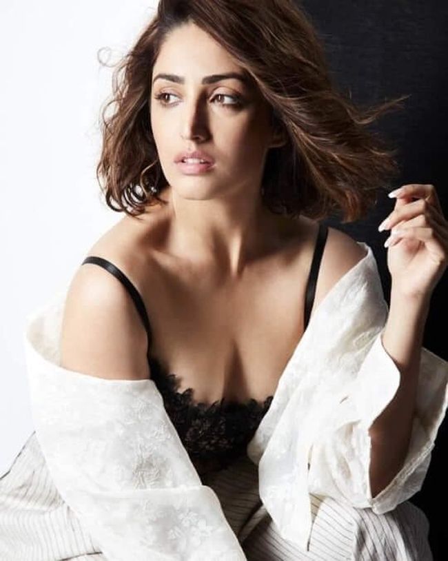 Gorgeous Queen Yami Gautam Glamorous Poses